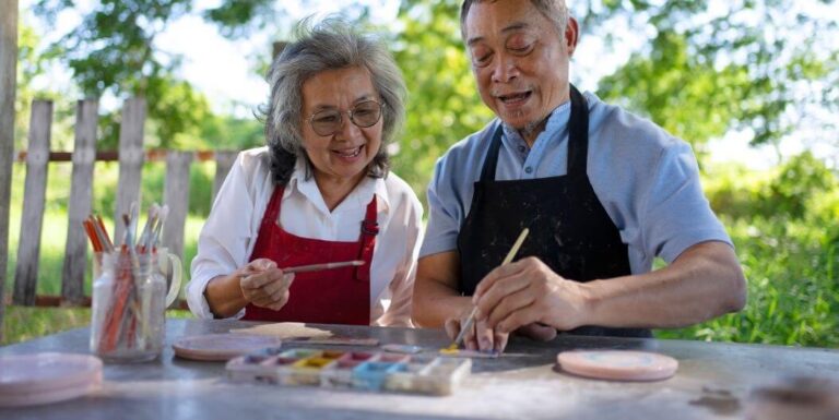 How Community Hobbies Empower Independent Senior Living Residents